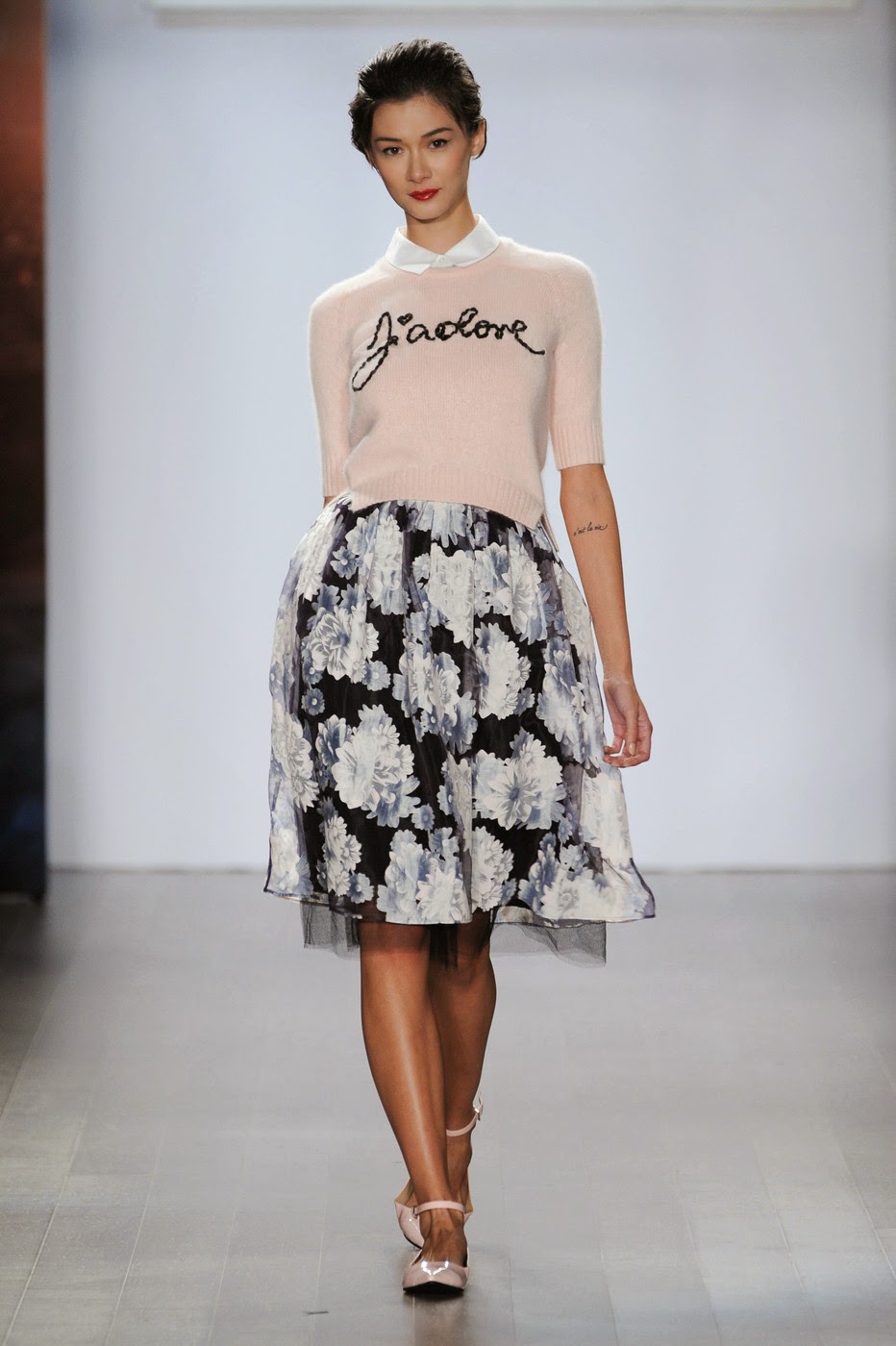 Fashion Show: Elle Runway Collection Spring Summer 2015