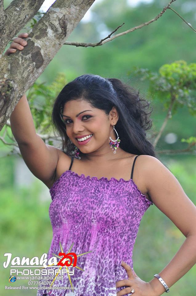 Fascinating actress Nirosha Thalagala ~ Sri Lankan Stars