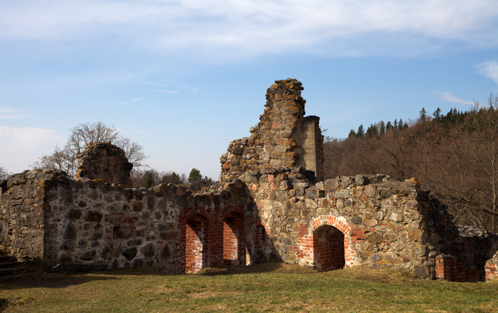 Kuvien tarinaa: Kuusiston linna
