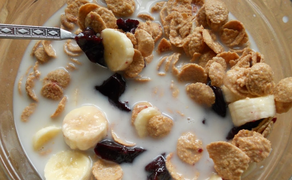 Snacking Squirrel: Banana and Jam Cereal