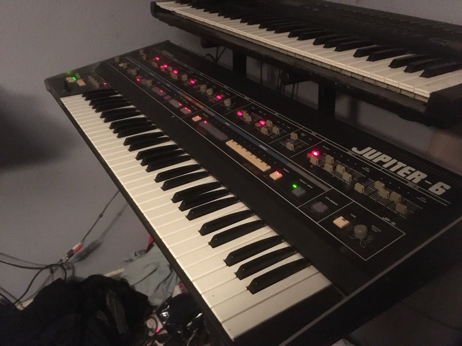 MATRIXSYNTH: ROLAND JUPITER-6 Vintage Analog Synthesizer