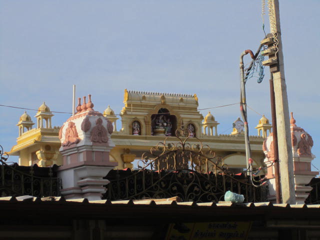 "the world": Sripuram - Golden Temple