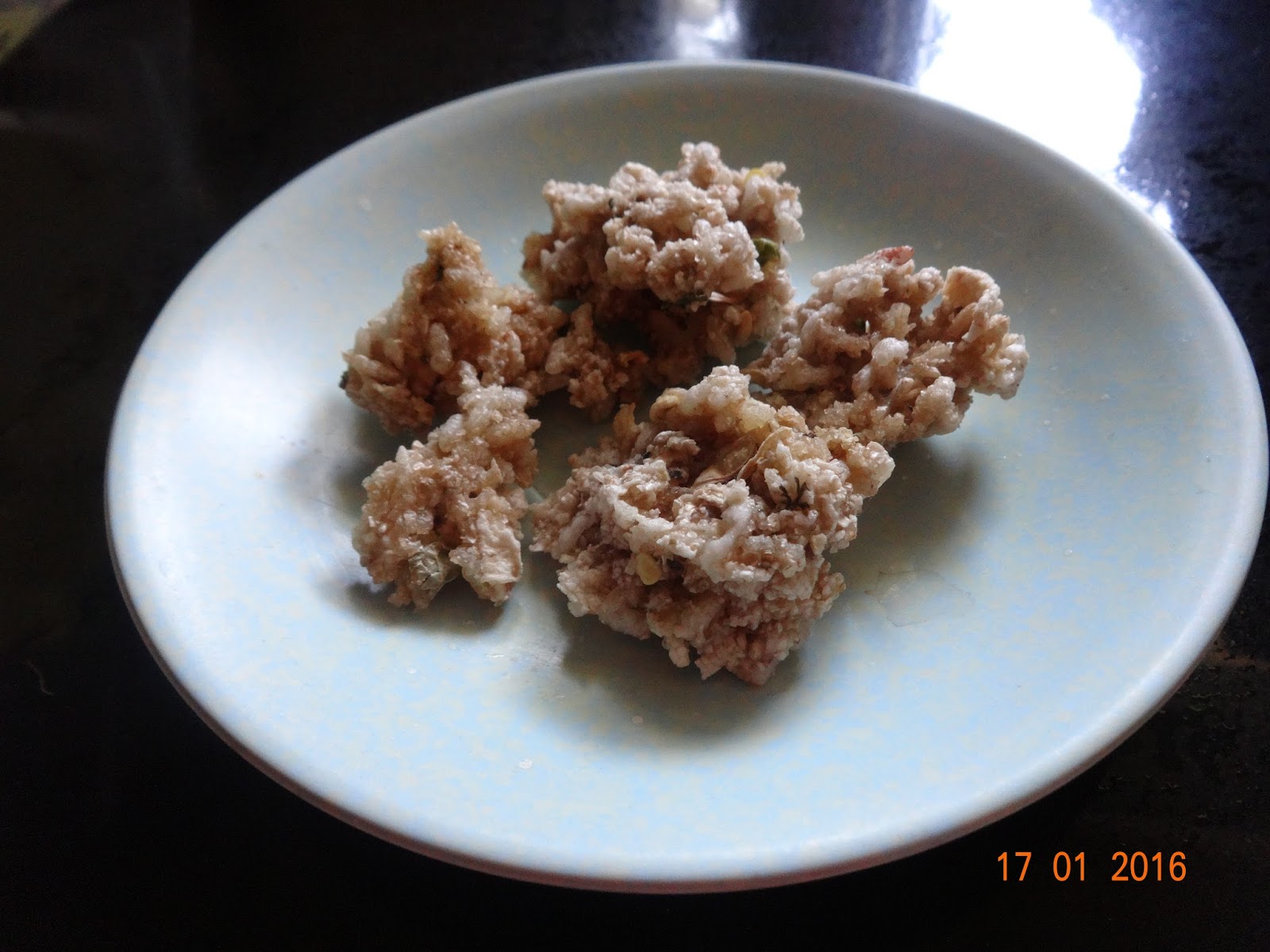 Raji Ramakrishnan : ARALU SANDIGE, PUFFED RICE FRYUMS, NEL PORI VADAM