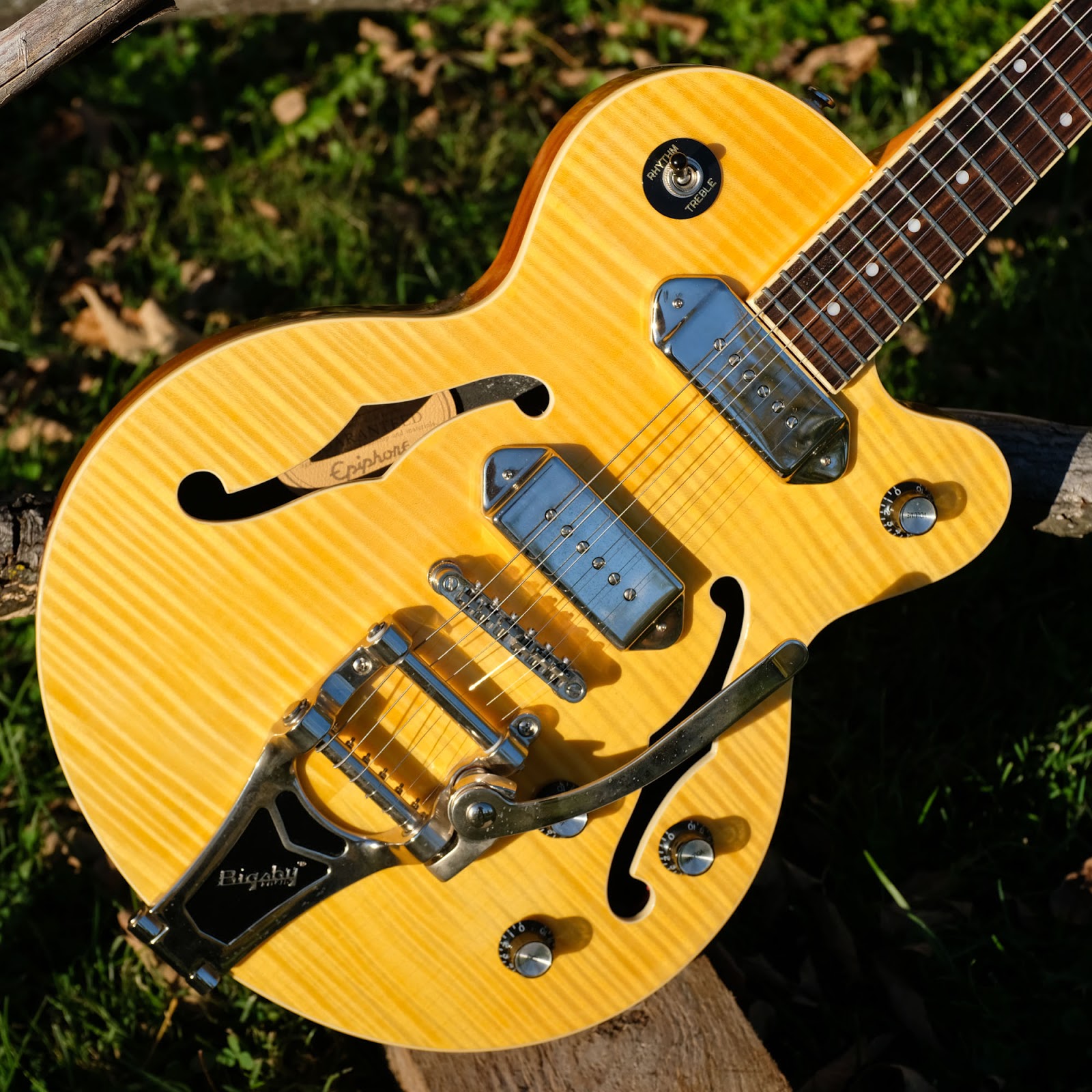 2014 Epiphone Wildkat Semihollow Electric Guitar