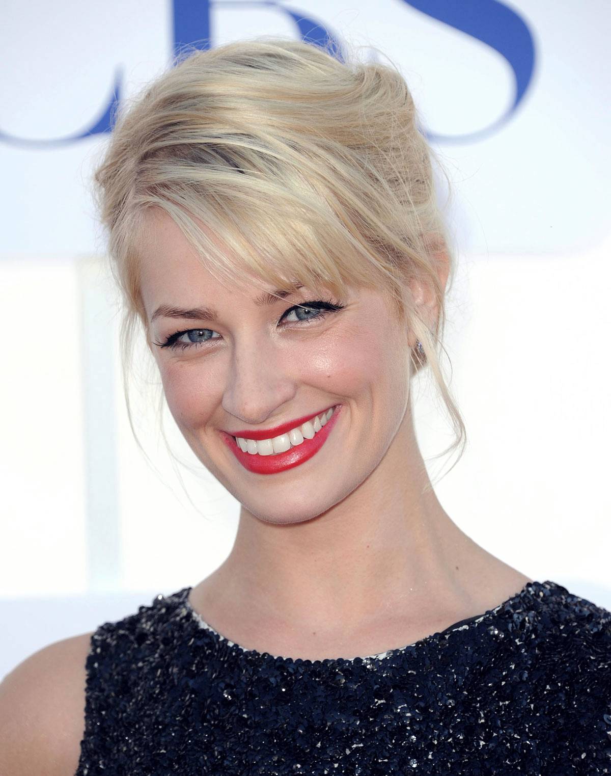 Beth Behrs Photos | Tv Series Posters and Cast