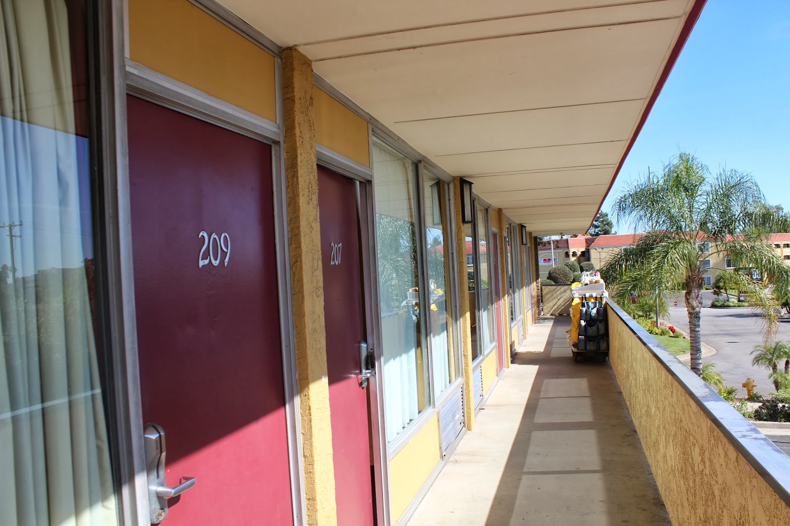 Set-Jetter & Movie Locations and More: Poltergeist (1982)