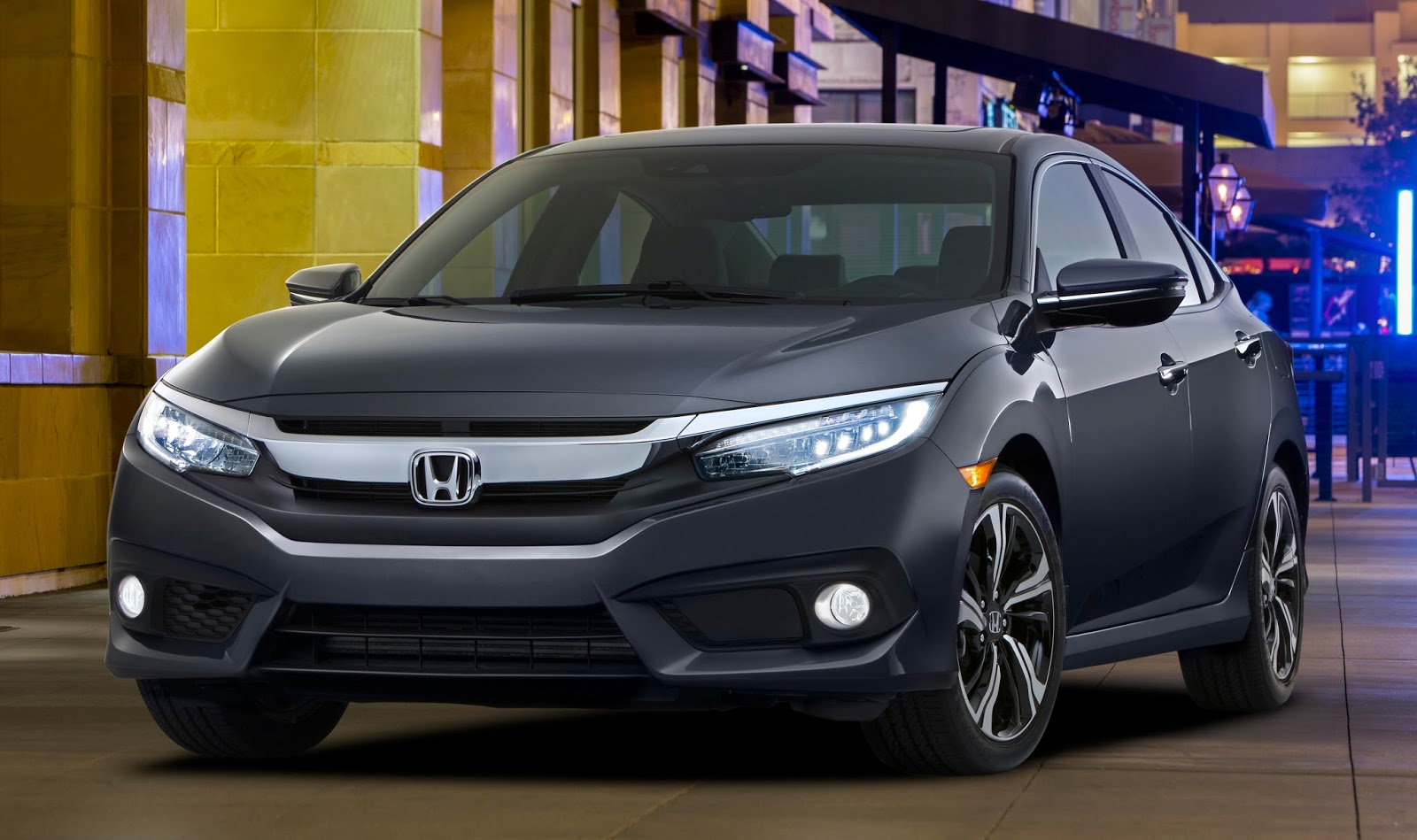 Honda apresenta a 10ª geração do Civic nos EUA