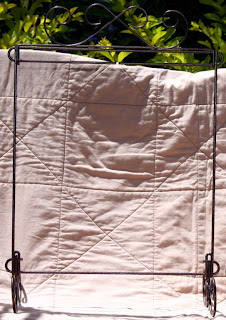 koolkat's quilting blog: Mini quilt stands from KoolKat