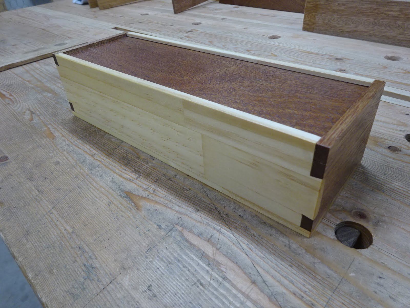 Woodworking in a Tiny Shop: Sliding Lid Boxes Woodworking in a Tiny Shop: Sliding Lid Boxes