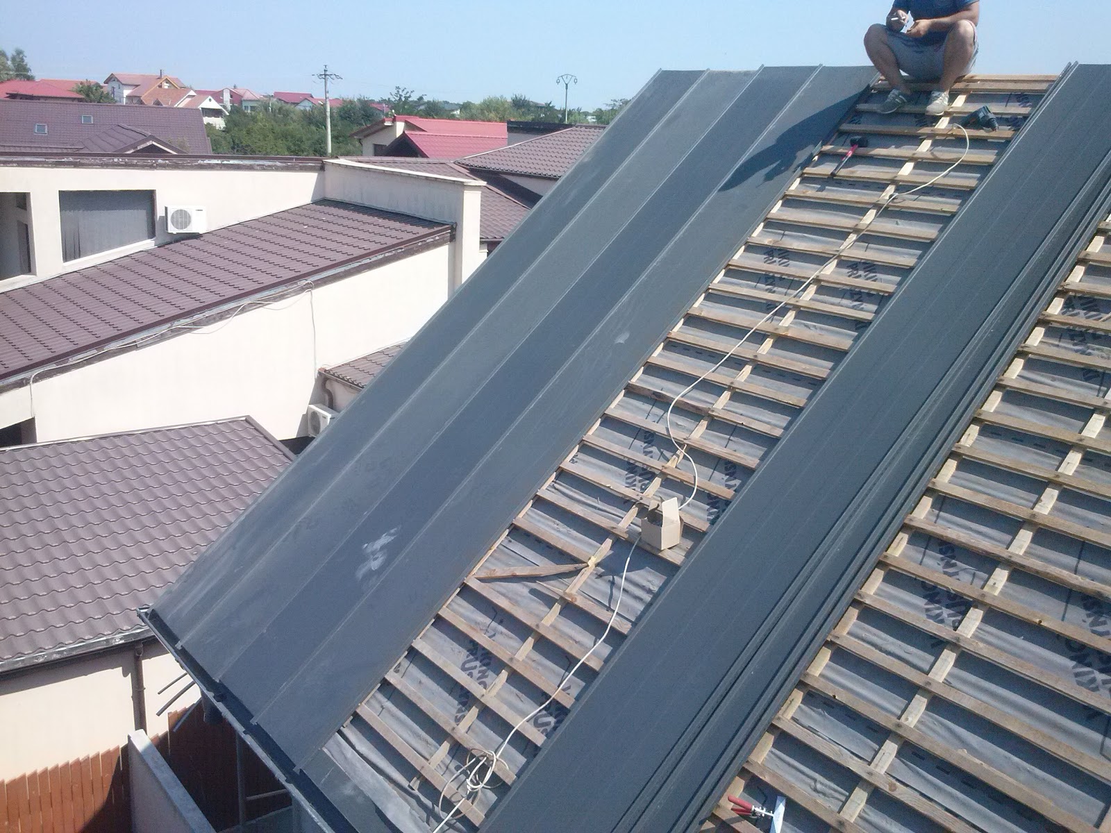 Acoperis Montaj si Comercializare tigla metalica,ceramica,etc