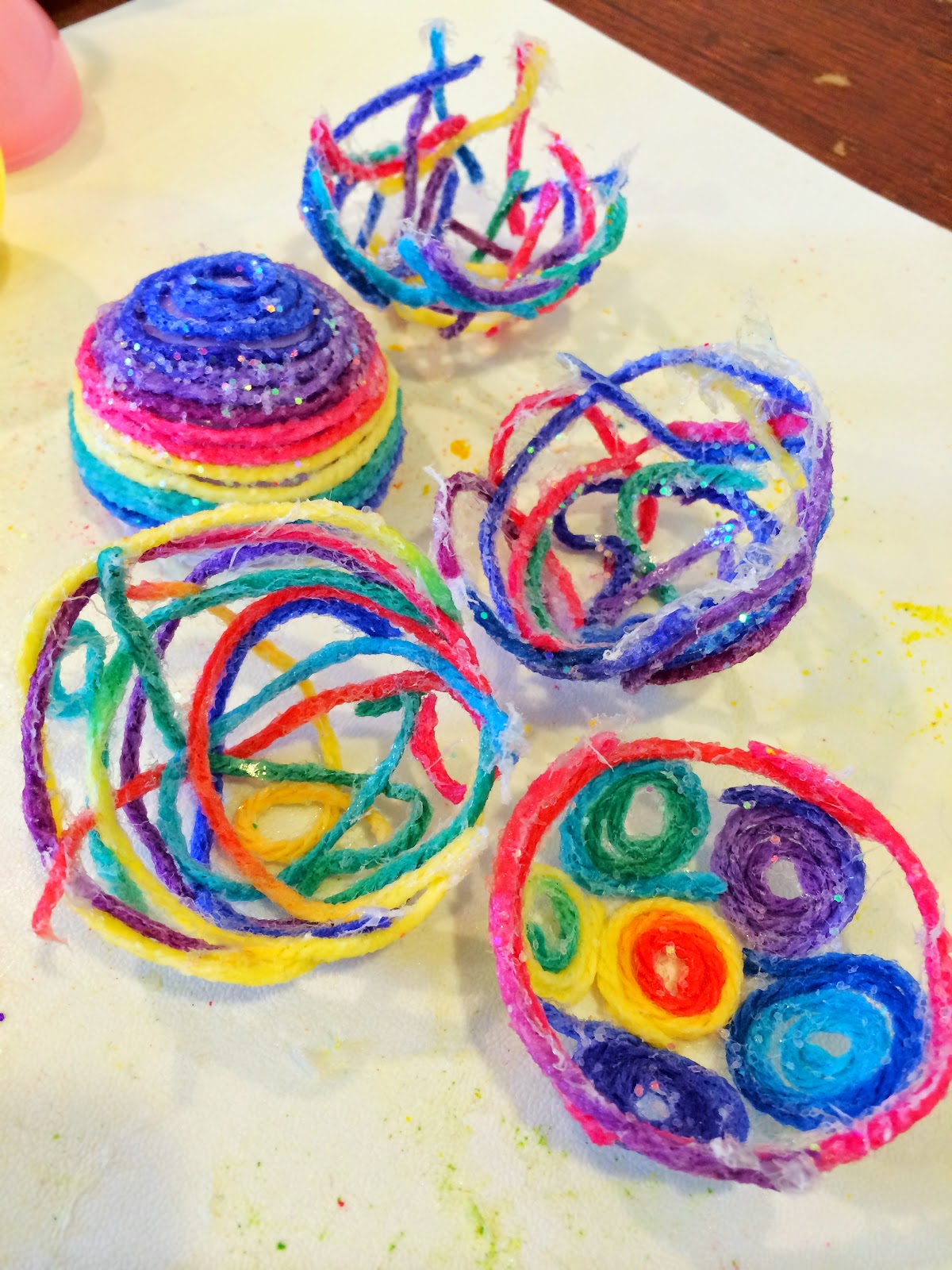 Our Beautifully Messy House : DIY String Bowls