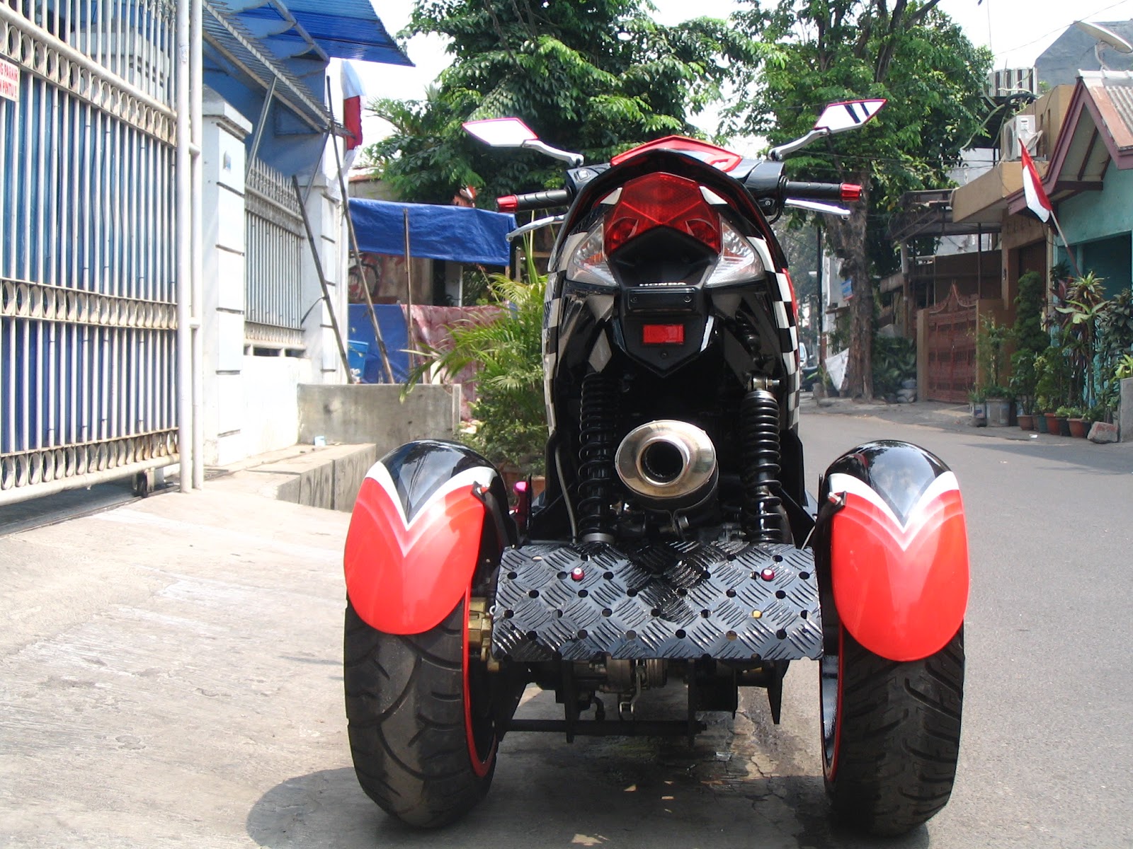 Oracle Modification Concept: Roda Tiga Vario Techno 125 Pesanan Mr ...