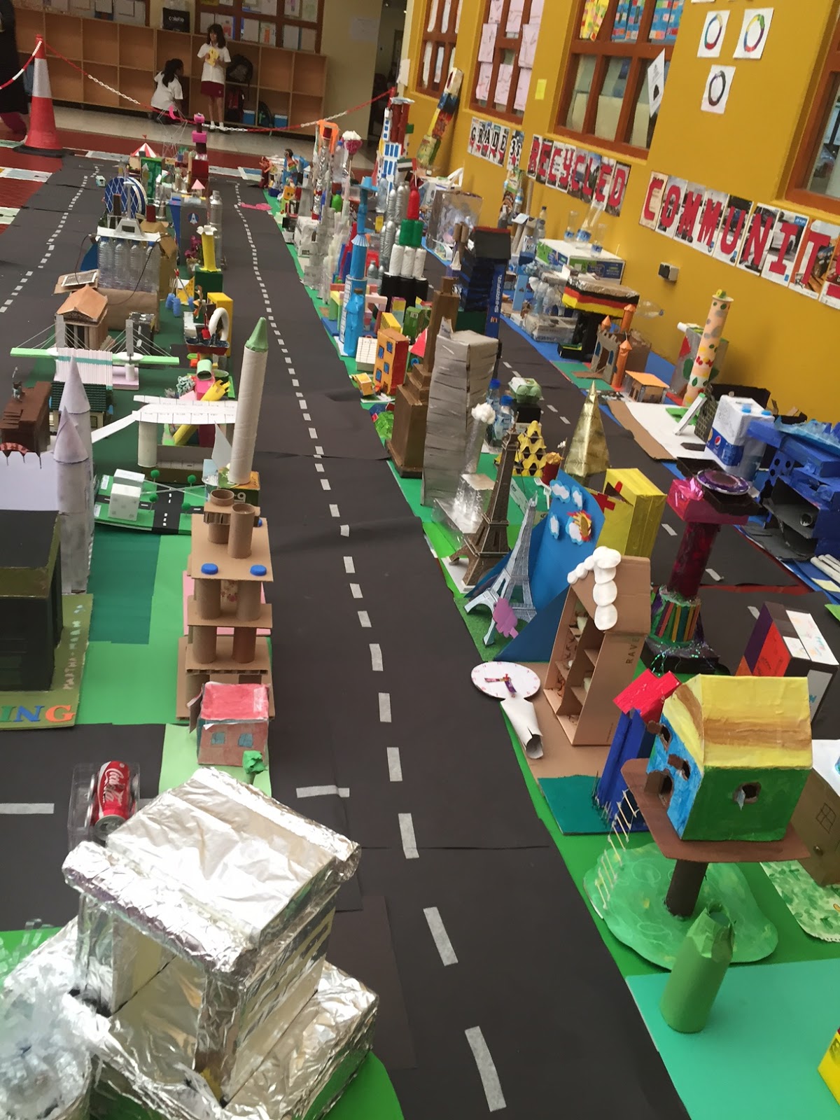 E Team at RWA Dubai: 3rd Grade Recycled City