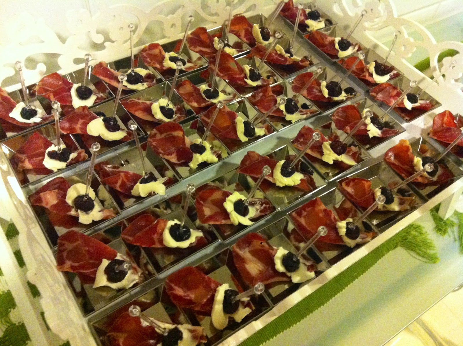 TORRE DE SOBREMESAS: CANAPÉS!!!!