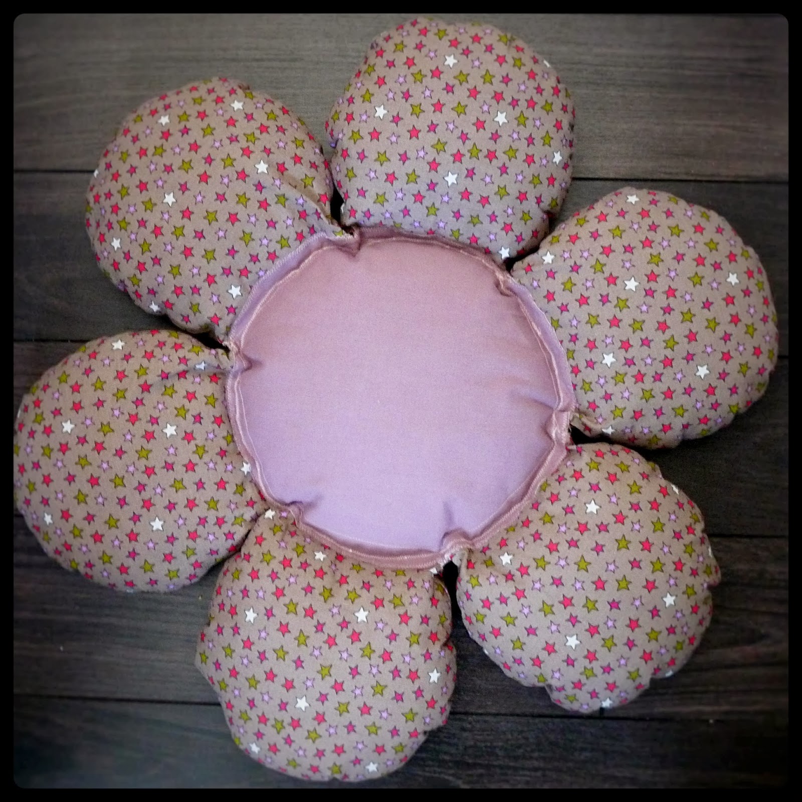 PuPuce d'Amour...: Coussin Fleur