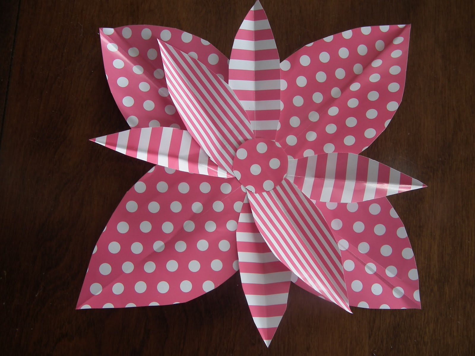 Meaningful Nest: Paper Bag Flowers