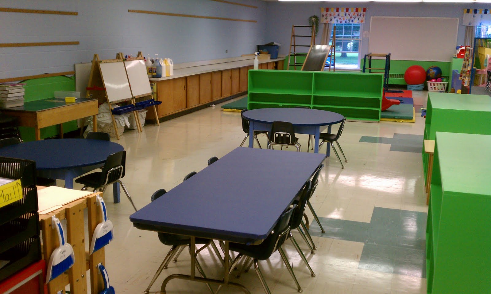 Lesson Plans to Pots and Pans: Montessori Makeover: My Classroom (part 2)