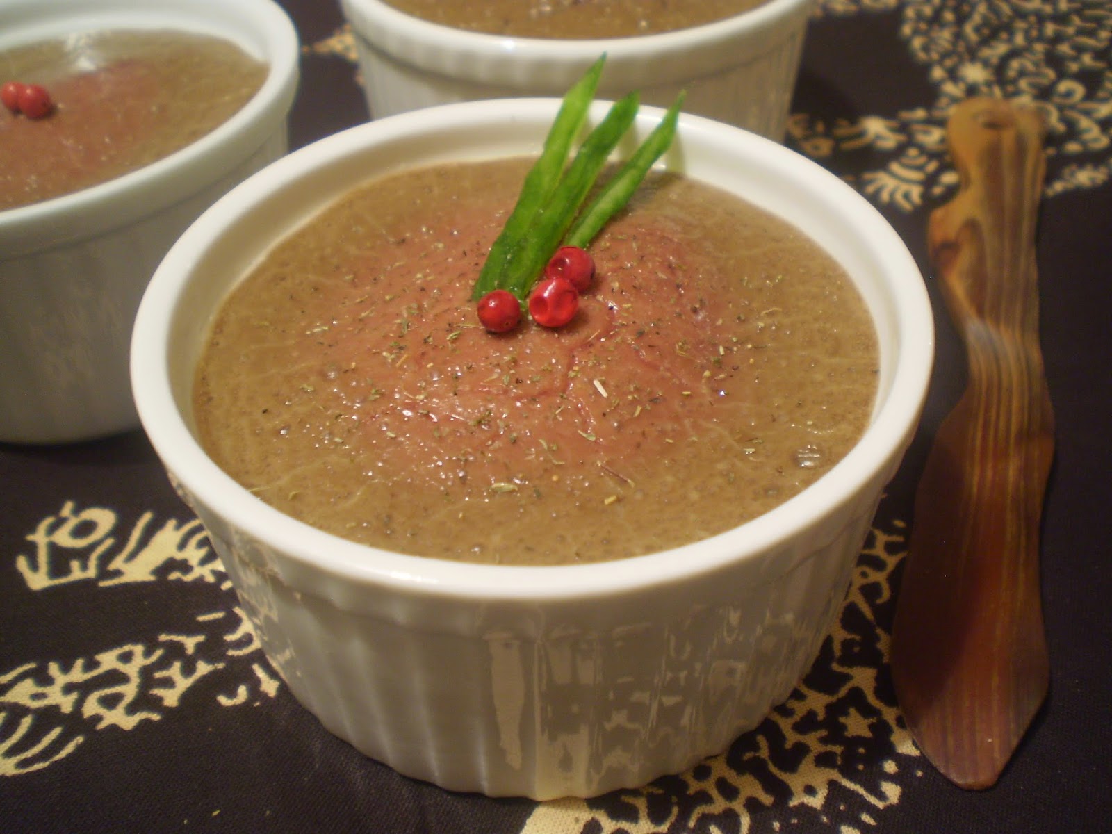 vinotava1: VISTU AKNU PARFĒ