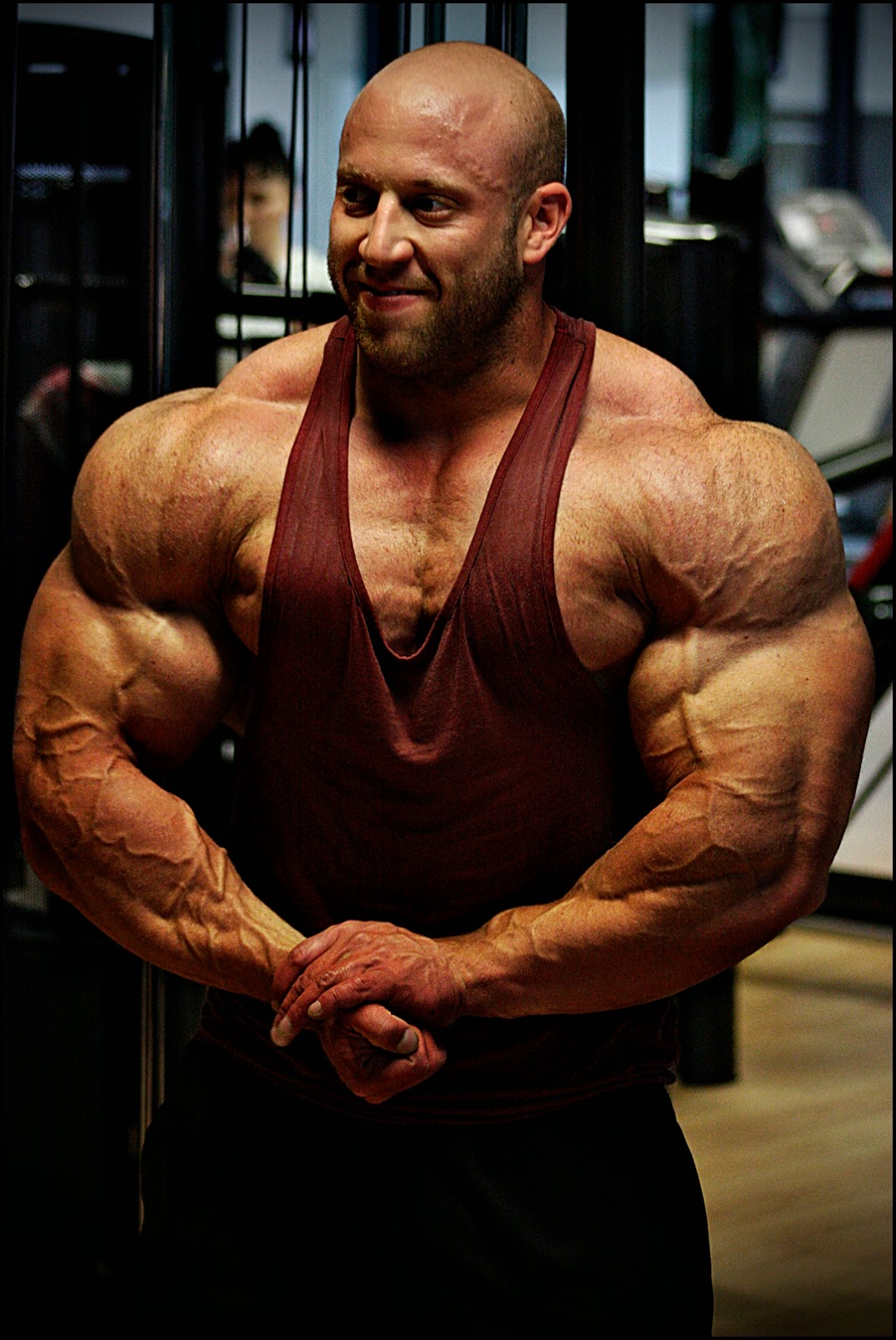 Muscle Lover: Croatian bodybuilder Petar Klancir