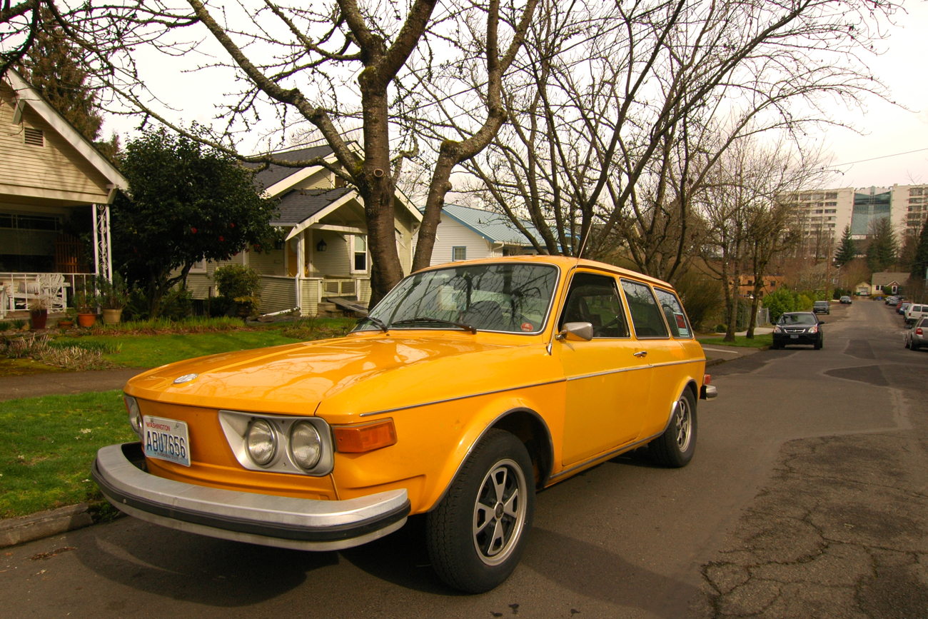 OLD PARKED CARS.: 1974 Volkswagen 412 estate and Heather.