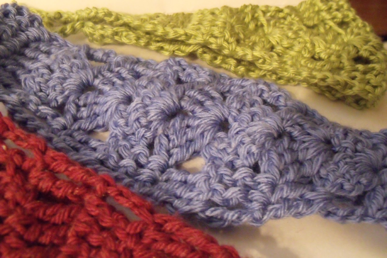 Andromeda's Fibers Studios: Easy Shell Headband Pattern