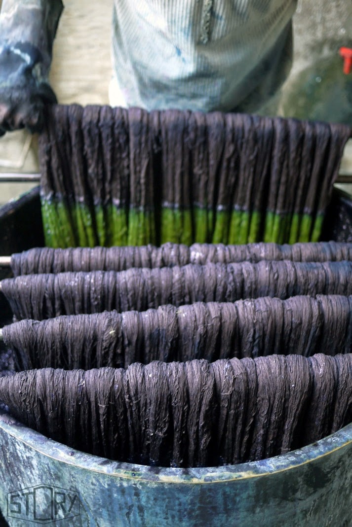 Maheshwari handloom saree: Dyeing Process