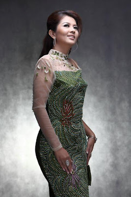Khine Hnin Wai - www.burmesemodel.com