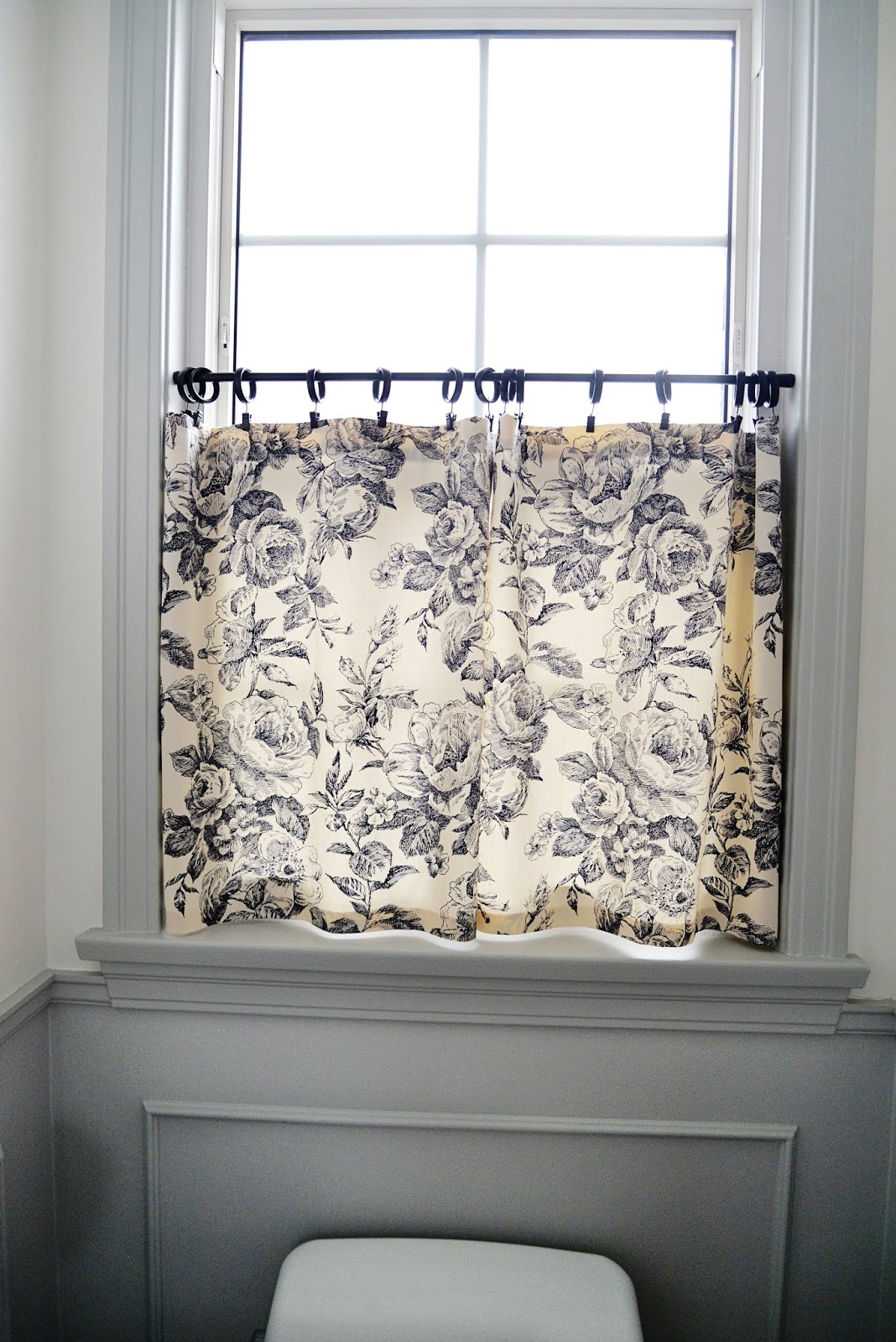 Welcome Eatery - Small Bathroom Design Ideas