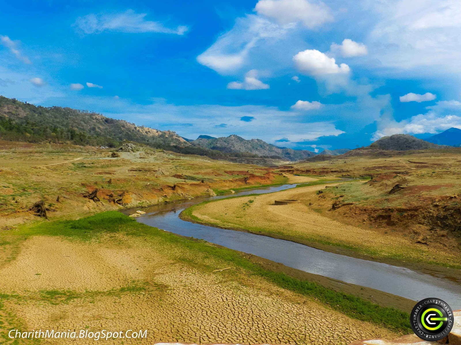 CharithMania: The submerged old Teldeniya town ( ගිලුනු පැරණි තෙල්දෙණිය ...