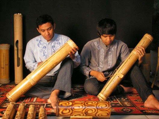 Traditional Musical Instruments of Banten, Indonesia - Music Of Indonesia