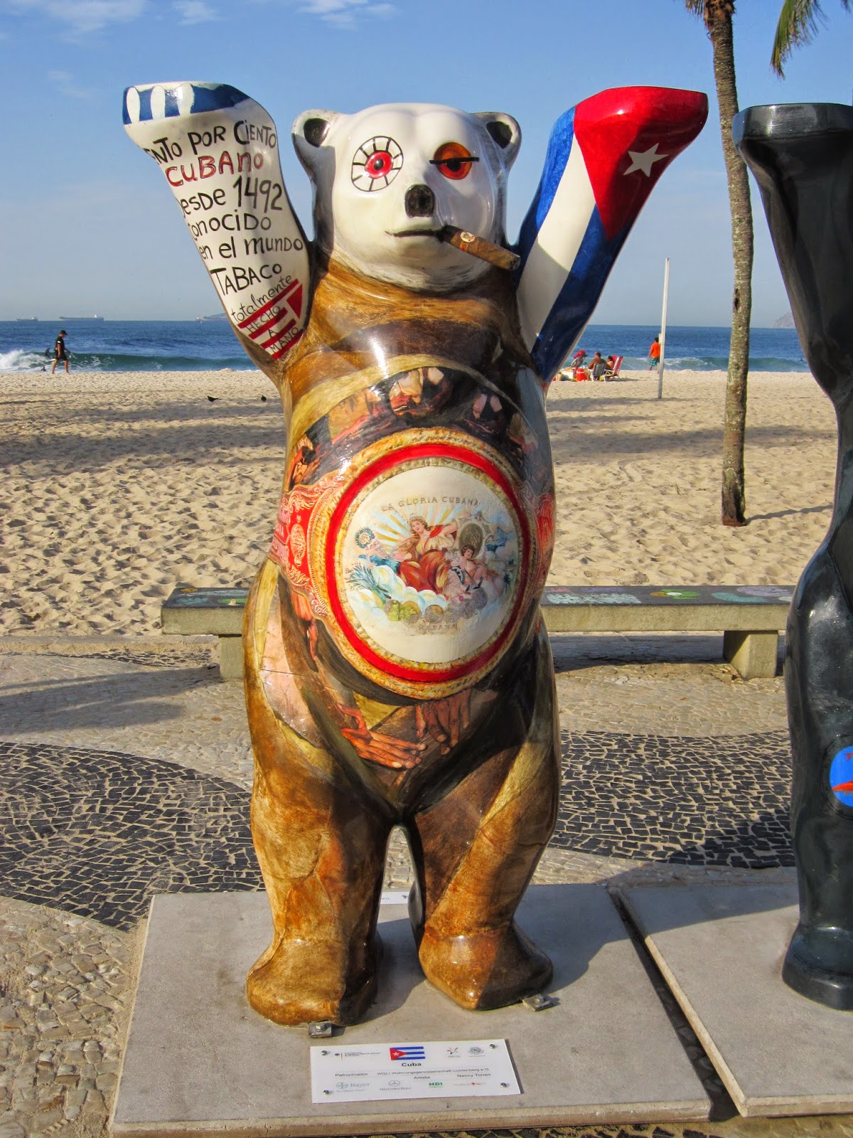 Patrícia de Paula - Street Photography: UNITED BUDDY BEARS - Rio de Janeiro
