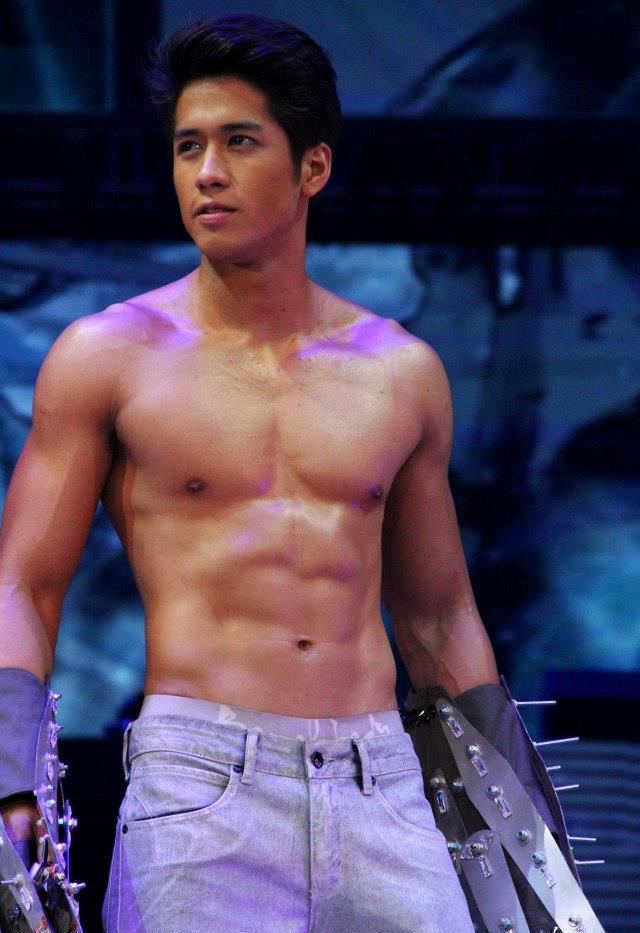 Hot Pinoy: Bench Universe 2012: Aljur Abrenica