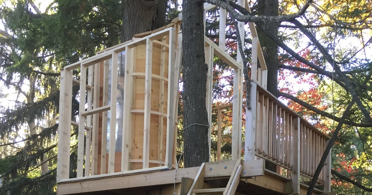 The Contemplative Treehouse: Gable-gable... trying to get the roof ...