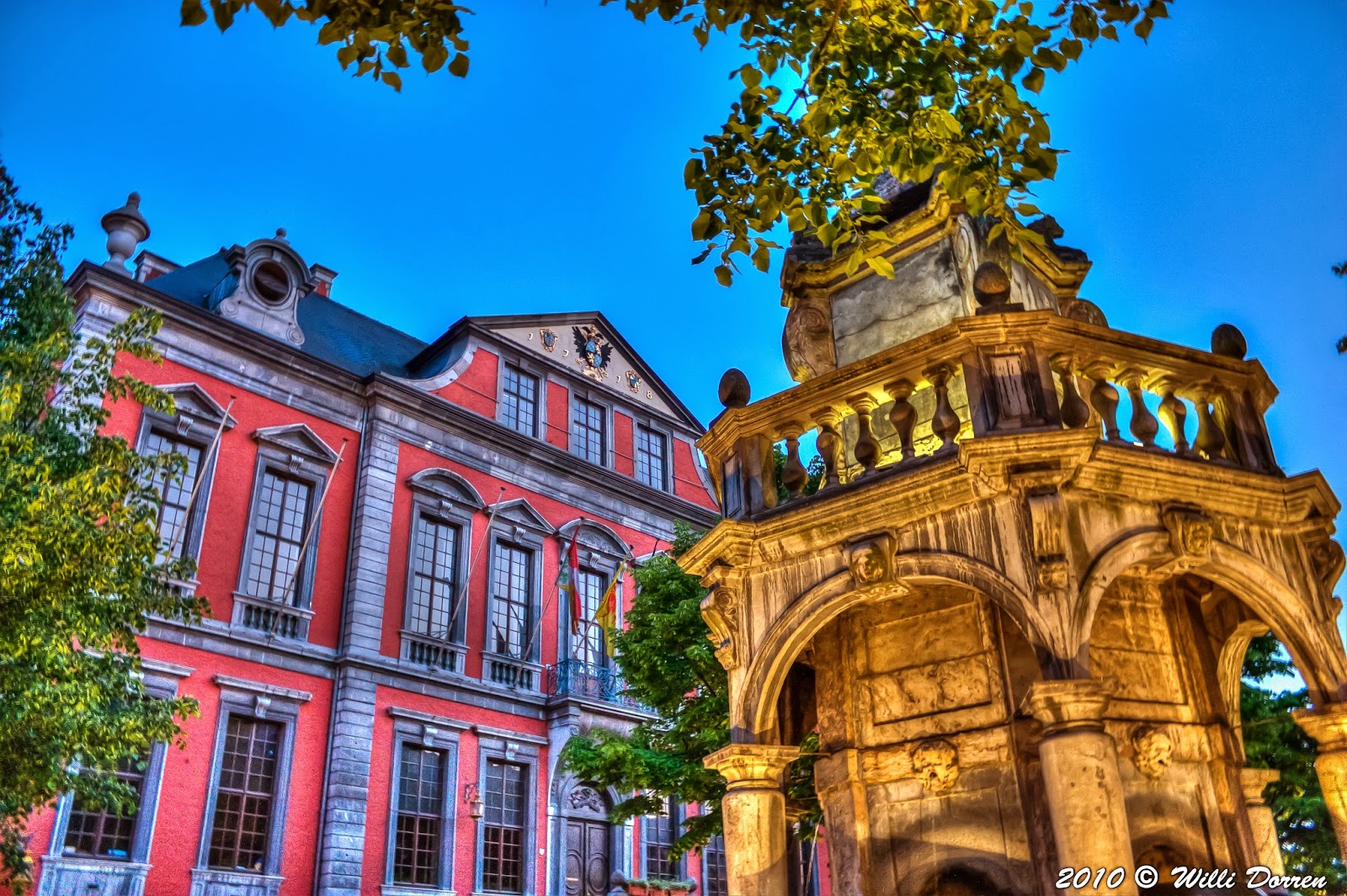 la ville de liege et ses quartiers: place du marché liege belgique