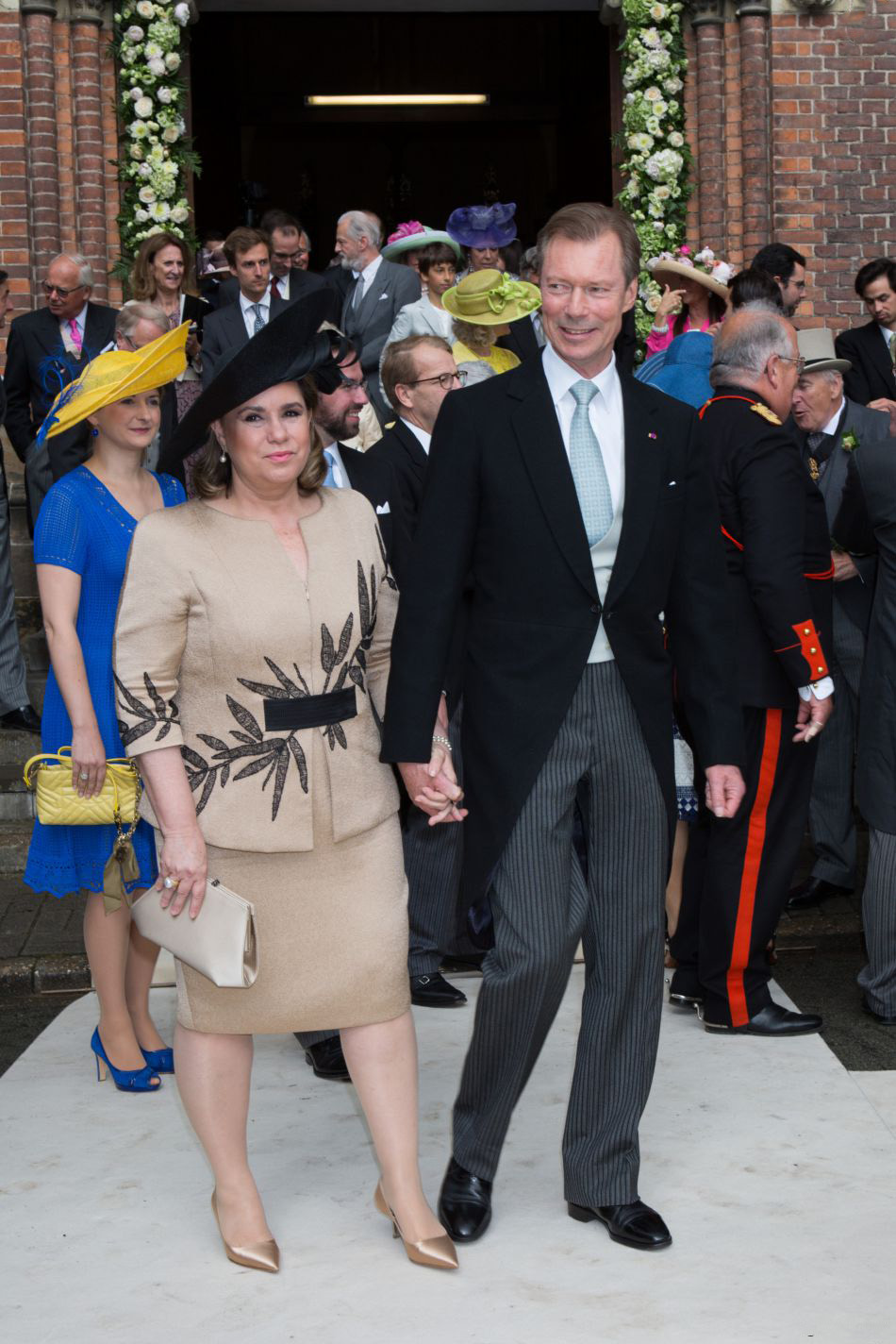 Royal Family Around the World: Princess Alix of Ligne Weds Count ...
