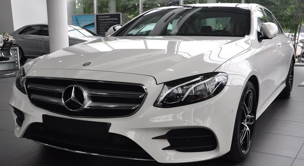Đánh giá xe Mercedes E300 AMG 2019 nhập khẩu