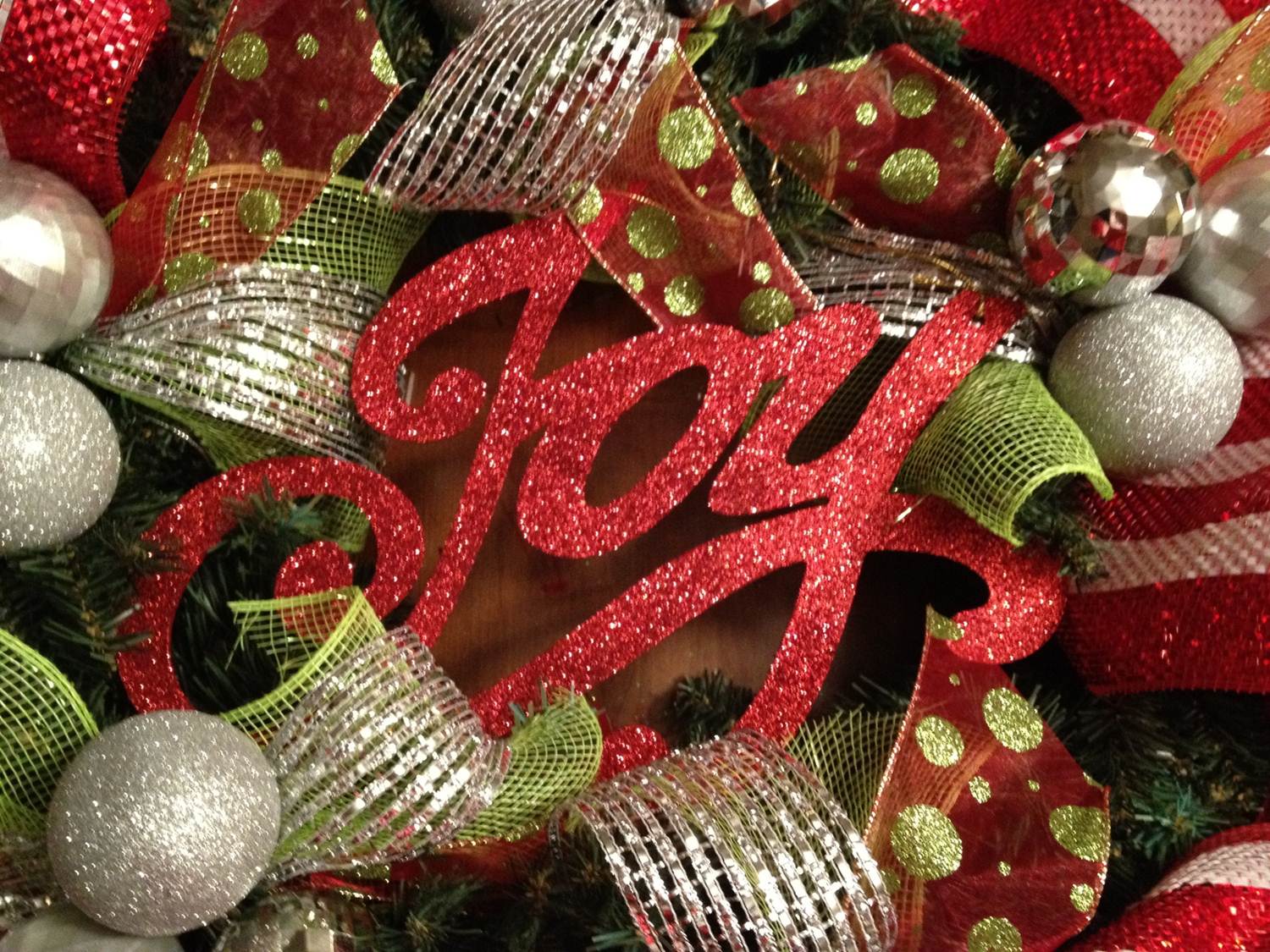 Engineering Life and Style: Wreaths, Wreaths.....And More Wreaths