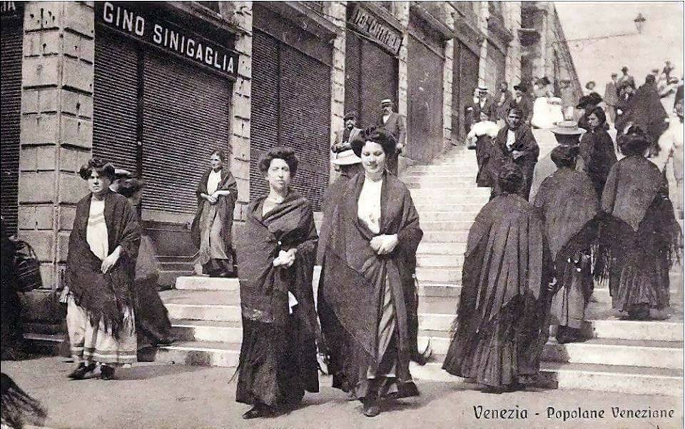 LO SCIALLE VENEZIANO