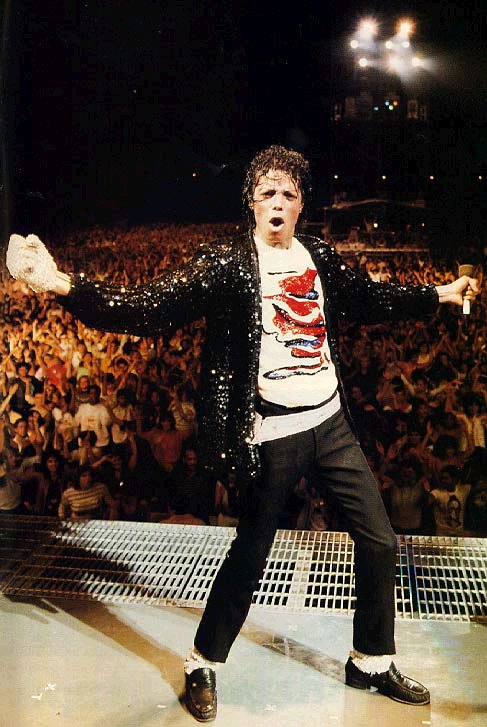 MJJ Photo Gallery: Michael Jackson - Victory Tour (The Jackson Tour)