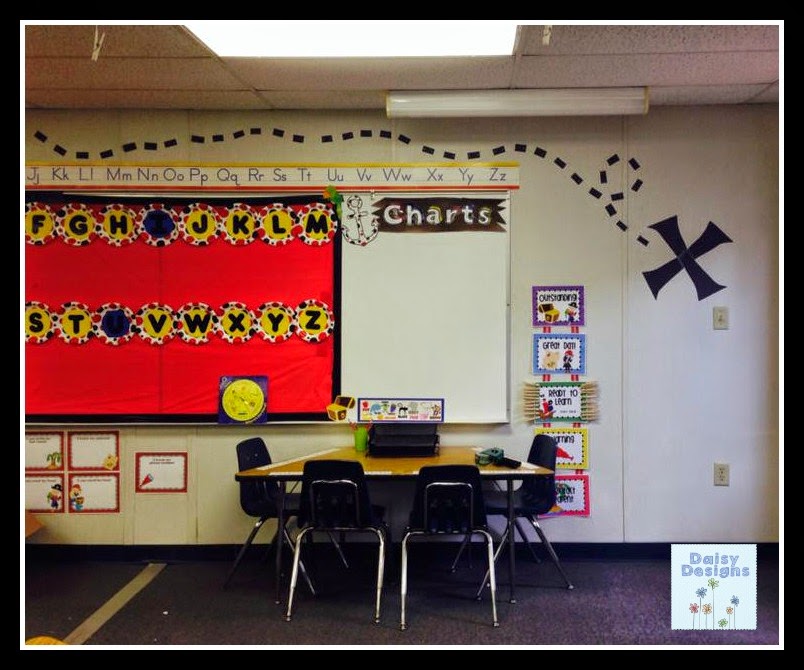 Daisy Designs: Let's See Your Classrooms!