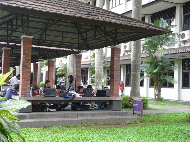 LOKASI KAMPUS GUNADARMA YANG BANYAK? FASILITAS NYA APA SAJA? - Vamouseangel