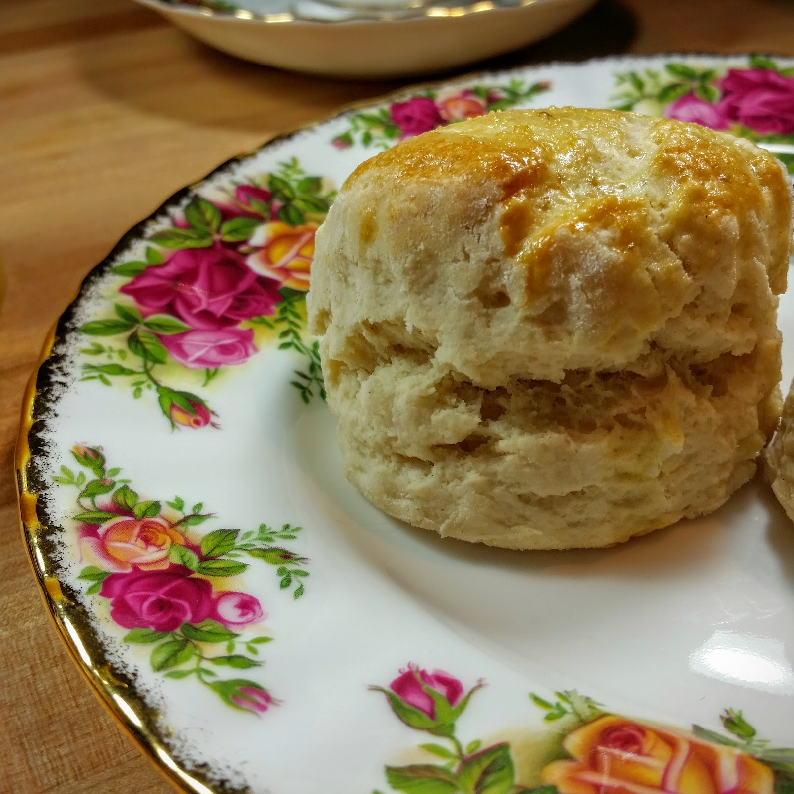 Tea across the pond: Traditional Scones