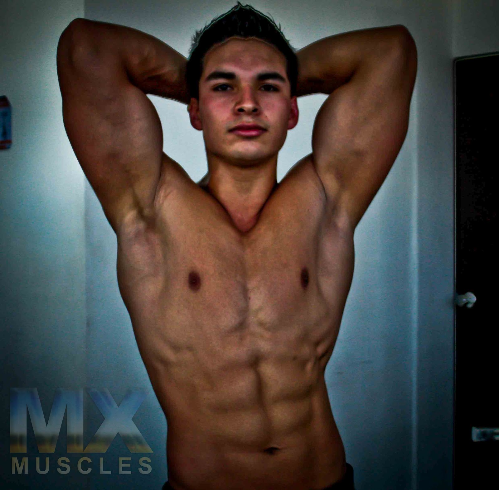 FlexingLads: Jesus V 3/3