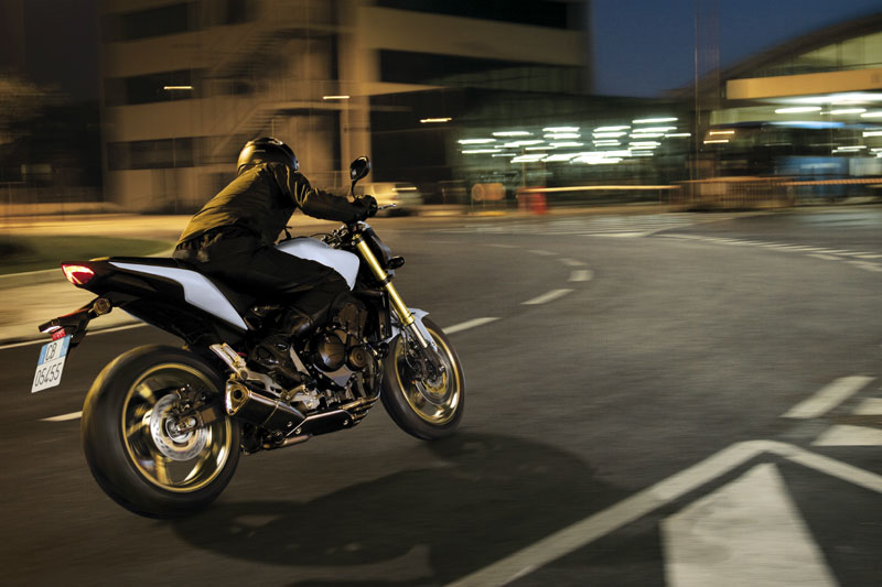 2013 Honda CB1000R with Matt White Color Introduced | New Motorcycle Review