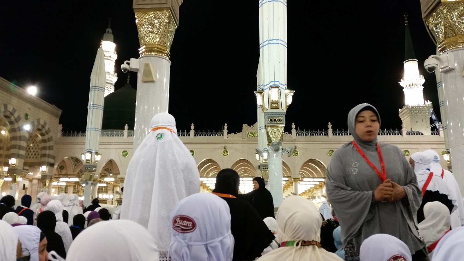 AYUMI: RAUDHAH MASJID NABAWI TAMAN SYURGA & TEMPAT DOA MUSTAJAB (JEMAAH ...
