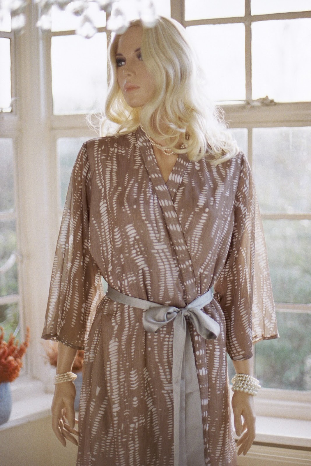 Singing Slowly: Printed and solid polyester Chiffon fabrics in stock ...