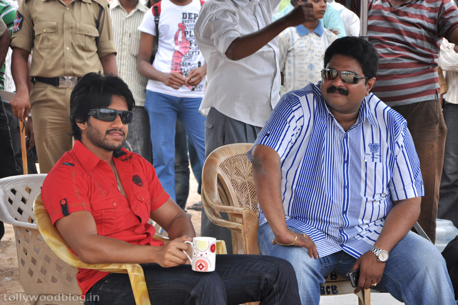 Bezawada Movie Working Stills Photos Gallery