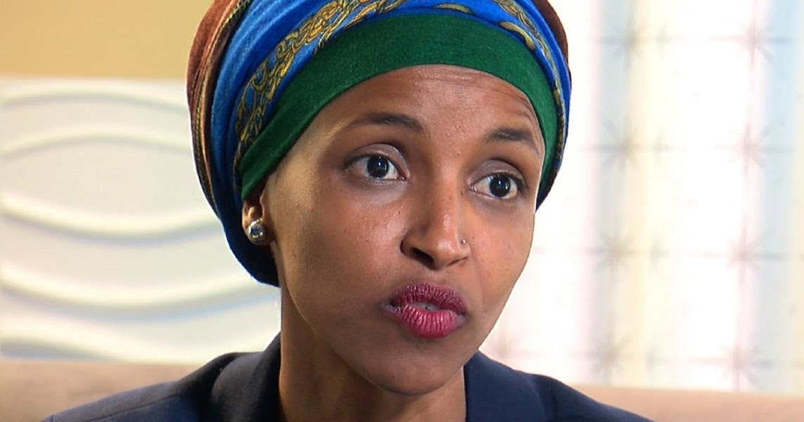 ΜΕ ΤΗΝ ΣΗΜΑΙΑ ΤΩΝ ΔΗΜΟΚΡΑΤΙΚΩΝ... Οι πρώτες δύο μουσουλμάνες στην ...