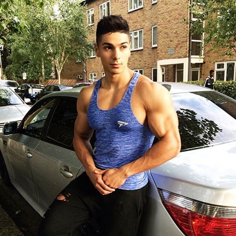 Andrei Deiu: Back & Arms Workout