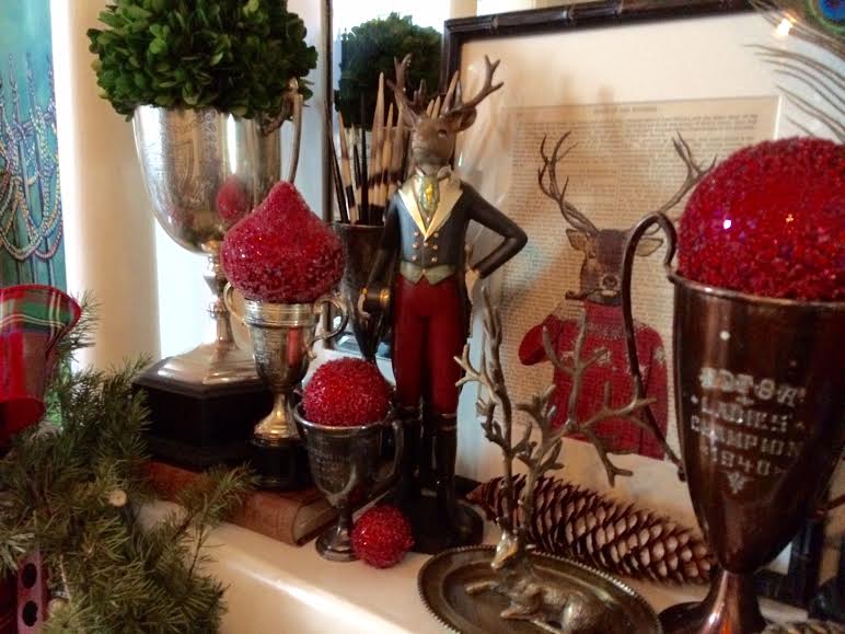 The Uptown Acorn: Decking the Halls {The Parlor Mantle}